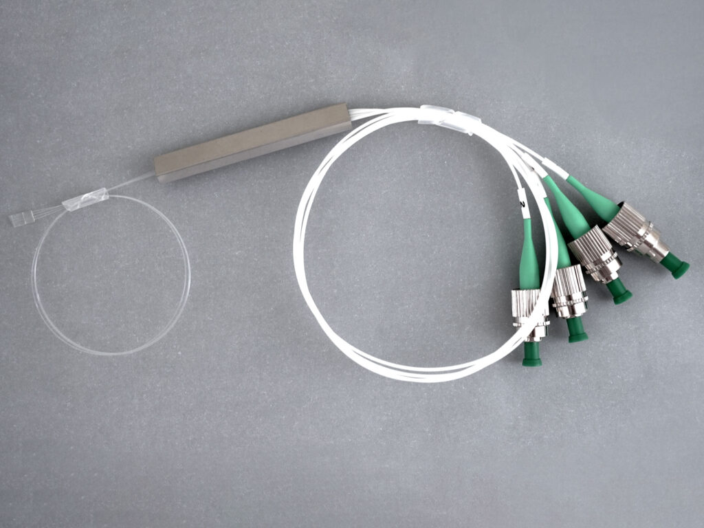 Polarization Maintaining Fiber Array